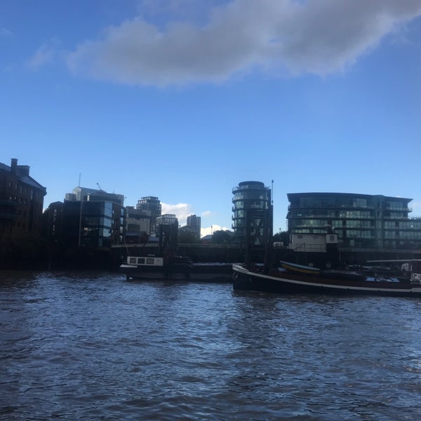 Wapping Pier Head - St. Katharine's and Wapping - London, Greater London