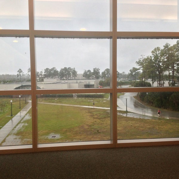 FGCU Library - College Library in Fort Myers