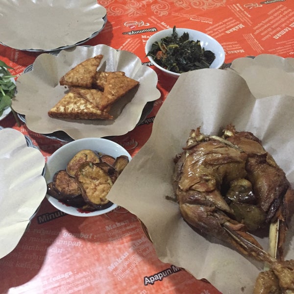 Ayam Goreng Jawa Mbah Cemplung - Bantul, DI Yogyakarta