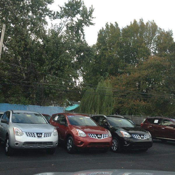 Colonial Nissan Inc - Car Dealership in Feasterville Trevose