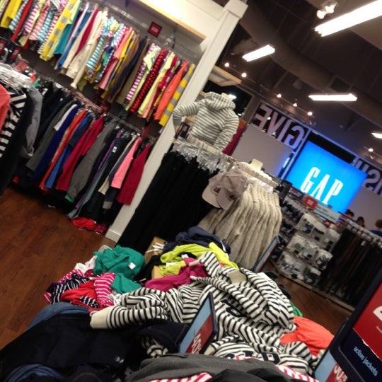 Gap Factory Store - Clothing Store