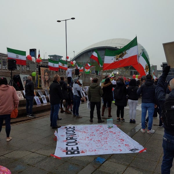 Baltic Square - Plaza in Gateshead