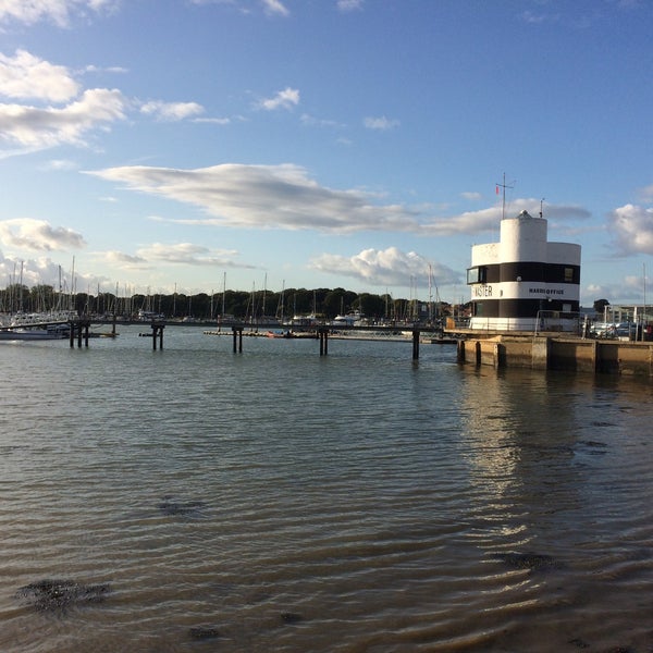 Warsash Quay - Harbor or Marina