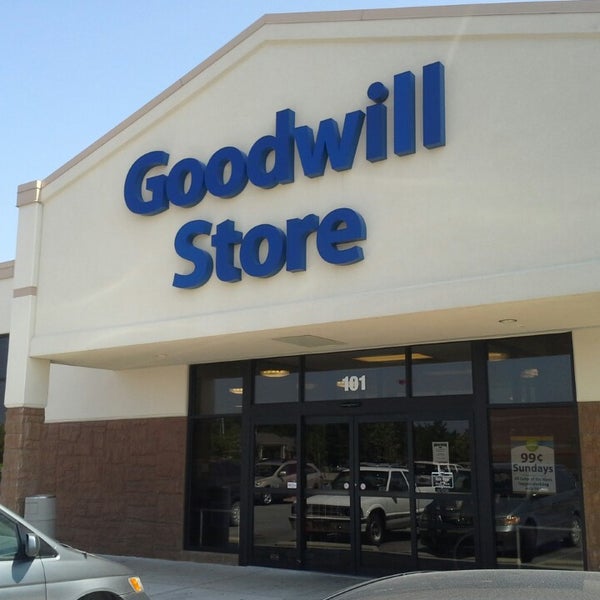 Goodwill Store - 1 tip