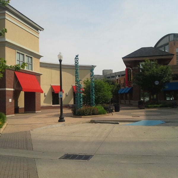 Wabash Landing Shopping Center - Shopping Mall