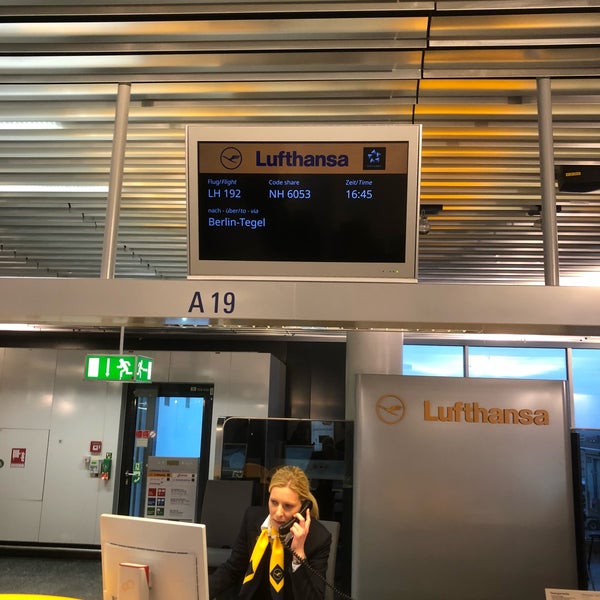 Gate A19 - Flughafen - 7 tips from 1229 visitors