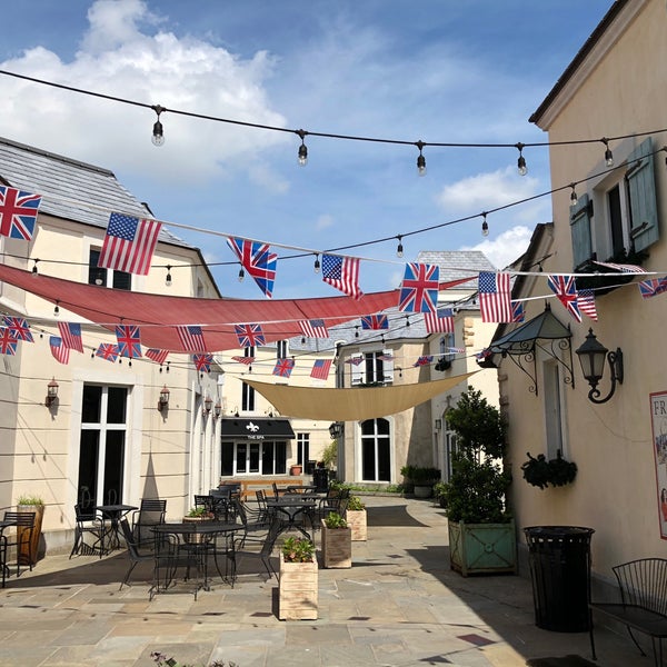 Lafayette Village - Shopping Mall in Raleigh