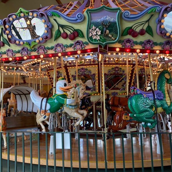 Salem Riverfront Carousel - Attraction