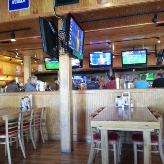 Ker's WingHouse - Wings Joint