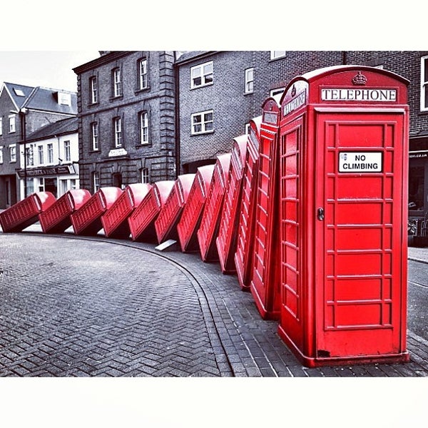 "Out of Order" David Mach Sculpture (Phoneboxes) - Public Art in ...
