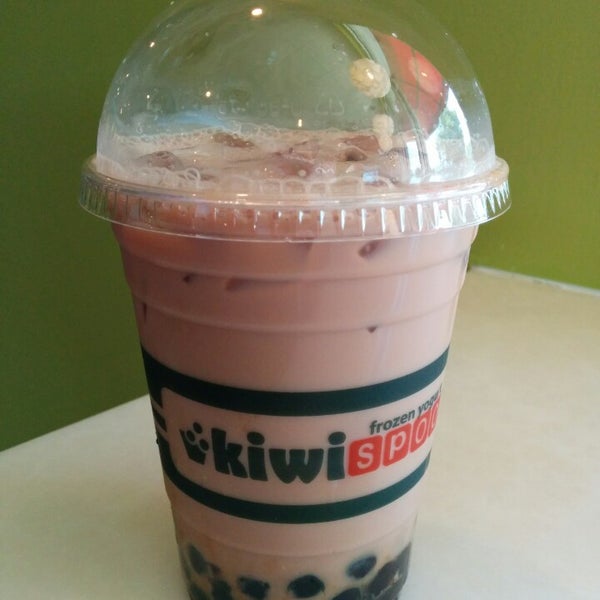 Kiwi Spoon Frozen Yogurt - Frozen Yogurt Shop in Wallingford