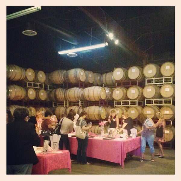 Photos at Crooked Vine/Stony Ridge Winery - 7 tips