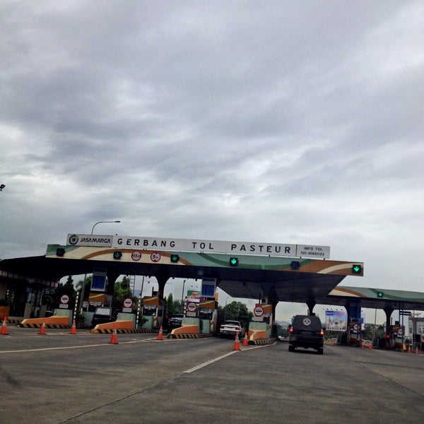 Gerbang Tol Pasteur - 355 tips