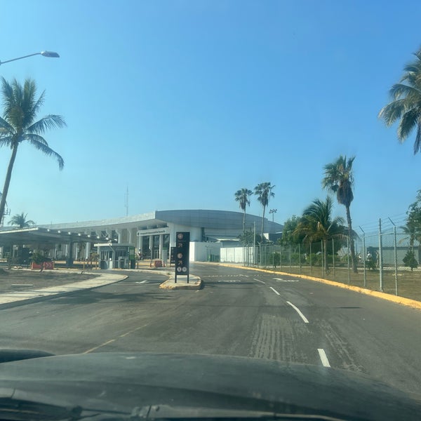 Aeropuerto Internacional de Manzanillo (ZLO) - Carretera Manzanillo ...