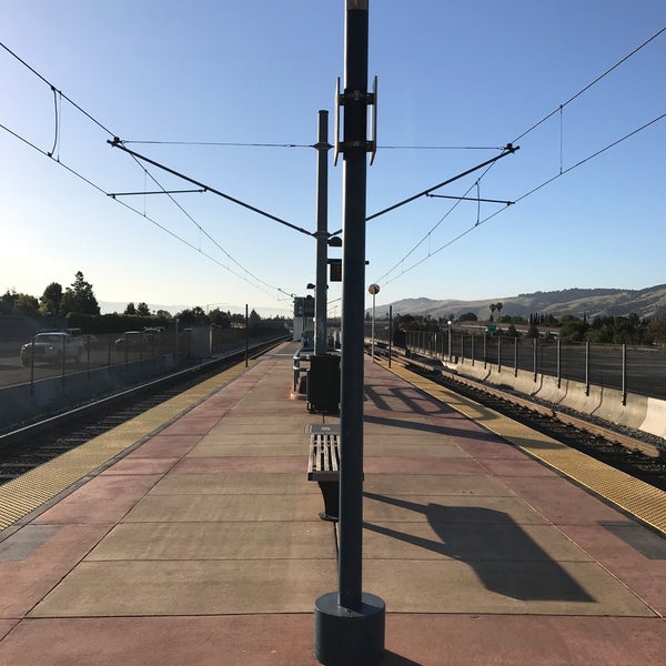 VTA Blossom Hill Light Rail Station - Blossom Valley - 2 tips from 287 ...