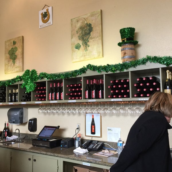 Photos at Crooked Vine/Stony Ridge Winery - 7 tips