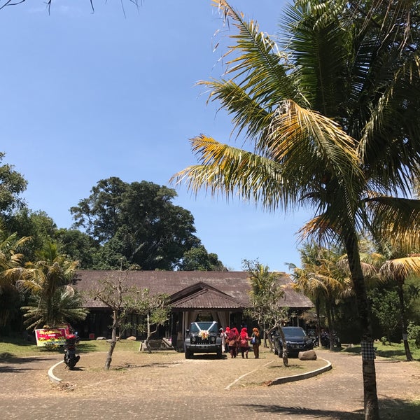 Taman Kupu-kupu Cihanjuang - Bandung Barat, Jawa Barat