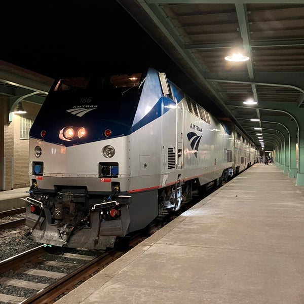 Amtrak - Toledo Martin Luther King Jr Plaza (TOL) - South Side - 415 Emerald Ave