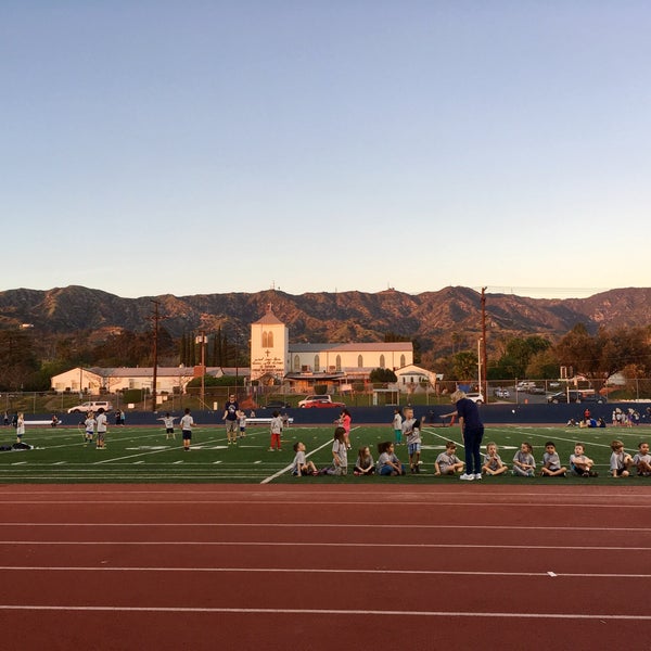 Burbank High School Track - Track in Burbank