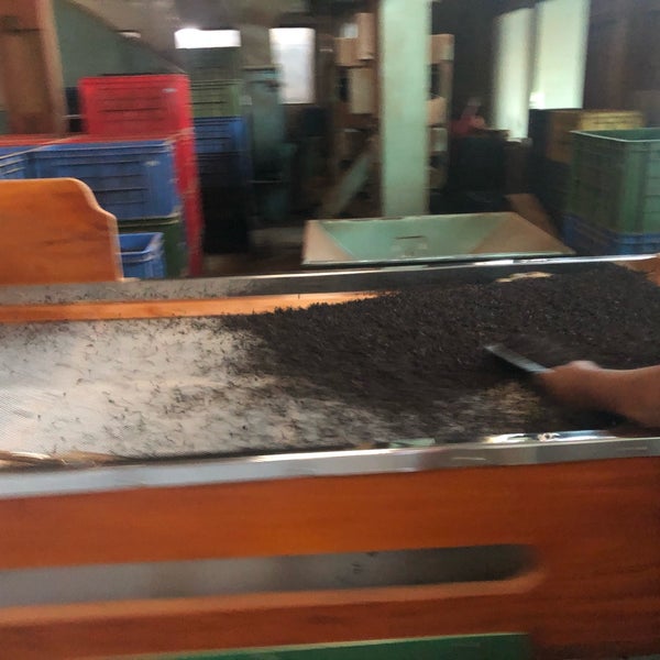 Embilmeegama Tea Factory - Kandy Rd.