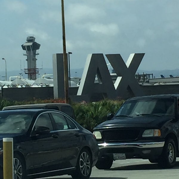 Landmark Aviation (LAX) - West Los Angeles - 3 tips from 981 visitors