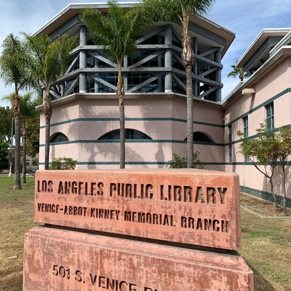 Abbot Kinney Venice Library