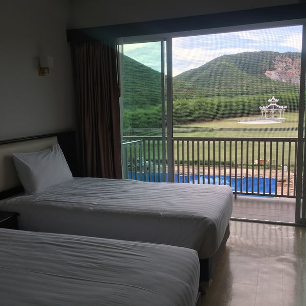 Swag Swan Swu (Now Closed) - Hotel