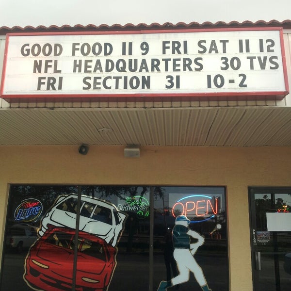 Sneaky's Sports Bar & Grill - 6 tips from 174 visitors