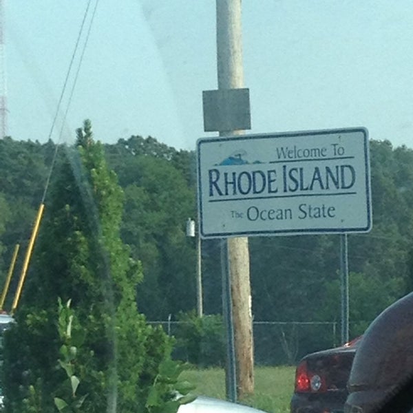 Massachusetts/Rhode Island Border - Seekonk, MA