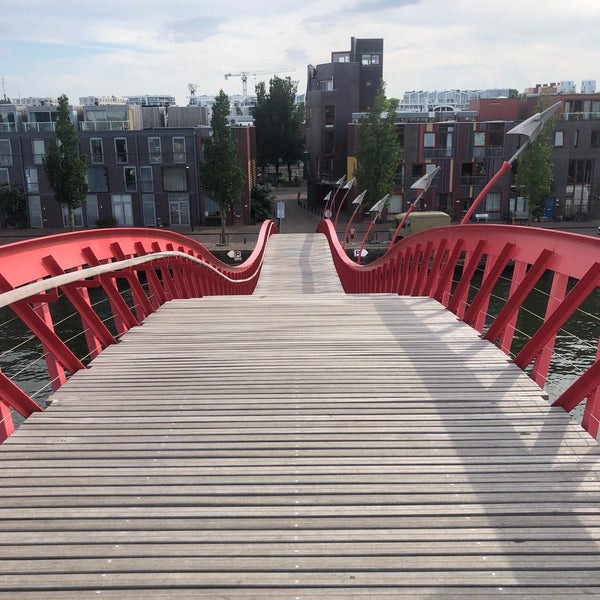 Pythonbrug of Hoge Brug (Brug 1998) - Oostelijk Havengebied - 9 tips ...