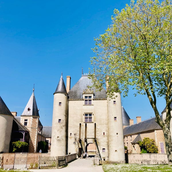 Chateau de Chamerolles - Castle