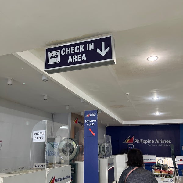 Philippine Airlines Check-In Counter - 223 visitors