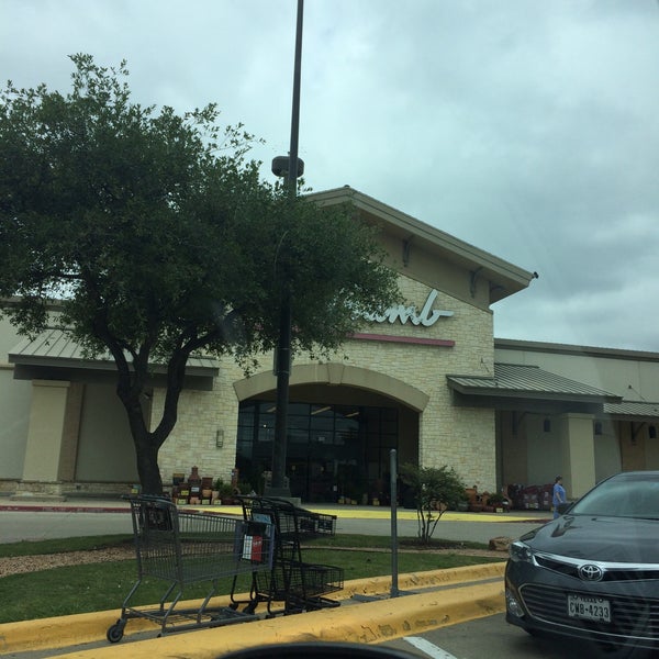 Tom Thumb - 8805 Lakeview Pkwy