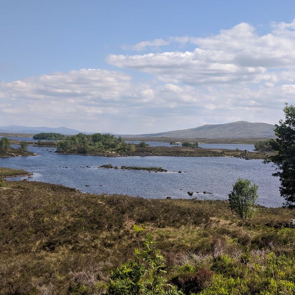 Loch A82 Loch Bà on Rannoch Moor - Scenic Lookout in Glencoe