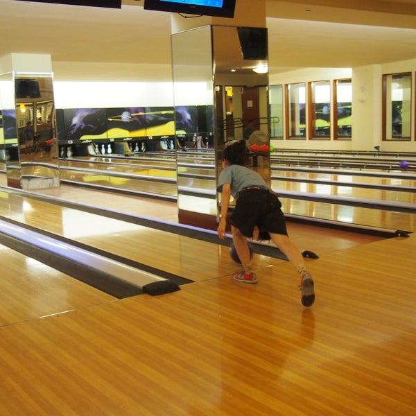 Leo Palace Bowling Alley