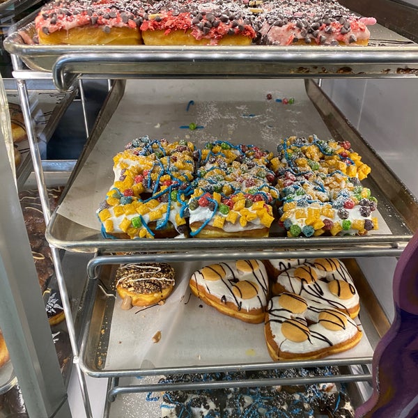 Psycho Donuts - Donut Shop in Downtown Campbell