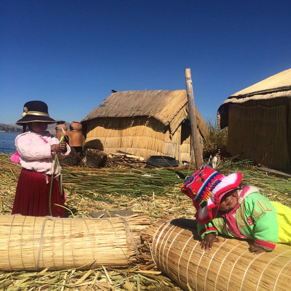 Uros - Island