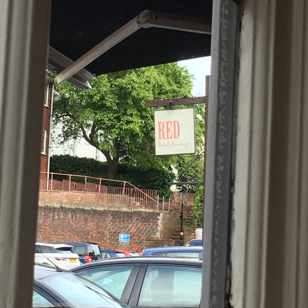 Red Bar & Lounge - 45 Dene St