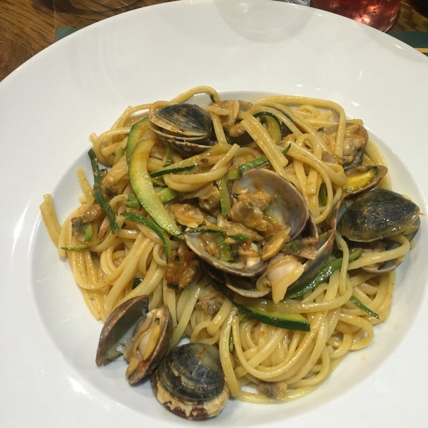 Fantozzi - Italian Restaurant in Southgate