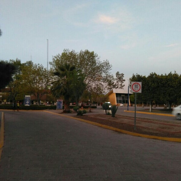 UTL | Edificio E - Redes y Telecomunicaciones - College Communications ...