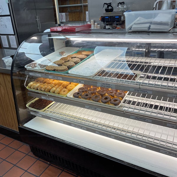 Sherry's Bakery - 122 N Wilson Ave