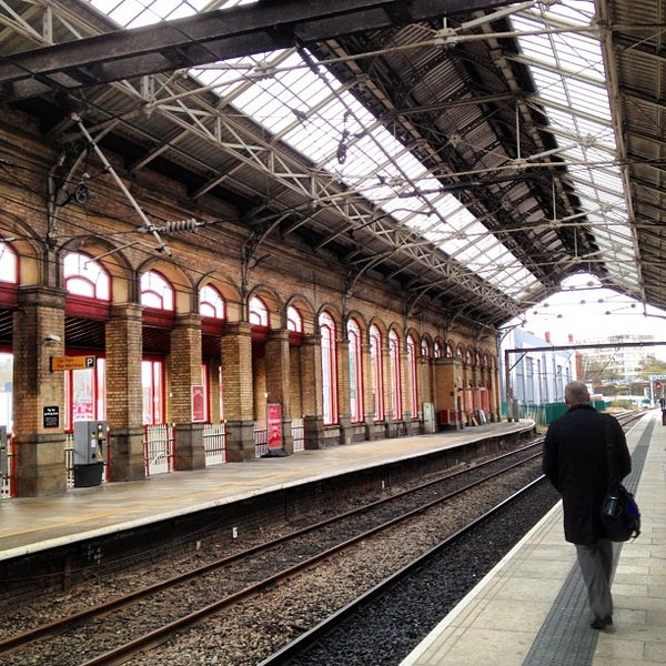 Preston Railway Station (PRE) - Train Station