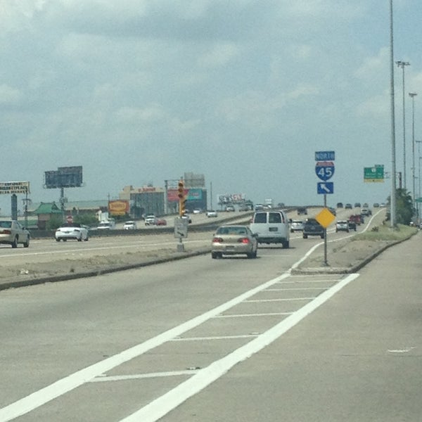 I-45 & Airport Blvd / College Ave - Intersection in Houston
