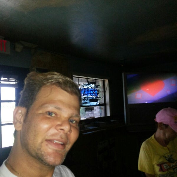 Critters Pub - Dive Bar in Deltona Lakes