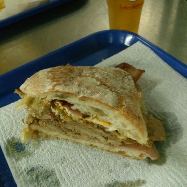 Ti Zé Roulote Bar - Food Truck in Moscavide