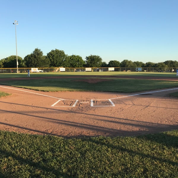 Evers Park Baseball Fields - 119 visitors