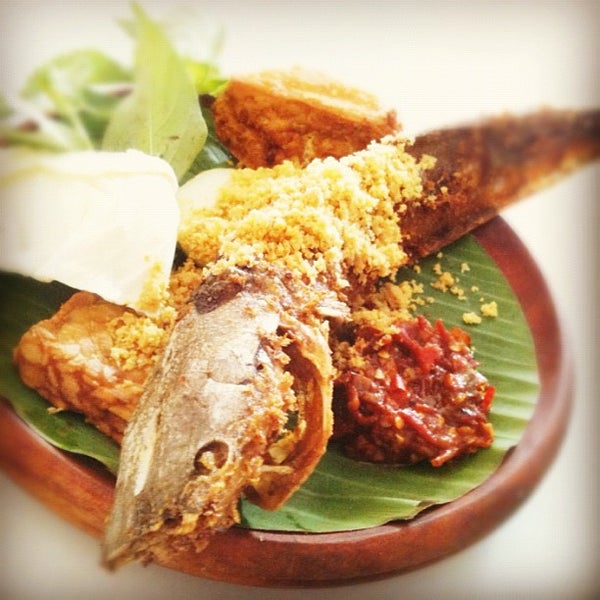 Ayam Kosek (Rejo Agung) - Ruko Puri Legenda