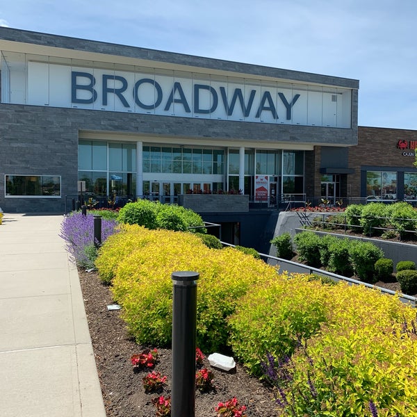Photos at Broadway Commons - 358 N. Broadway Mall