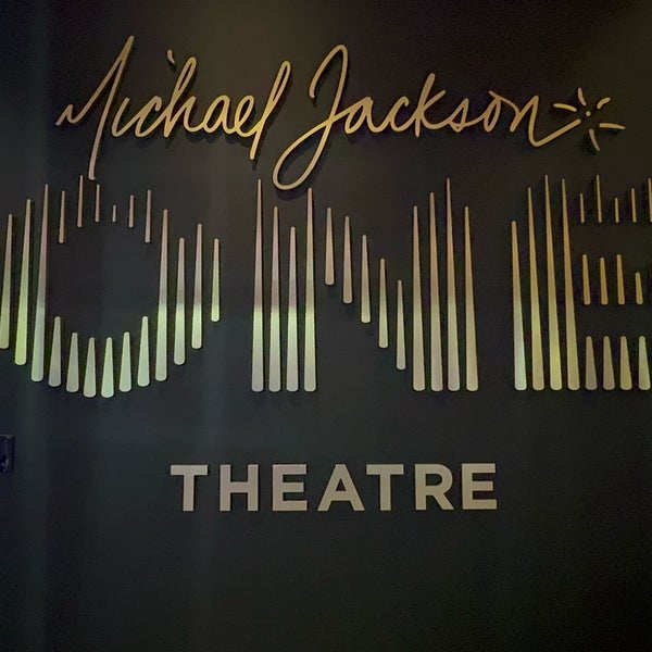 Michael Jackson ONE Theater - 233 tips from 12685 visitors
