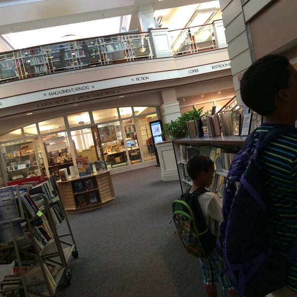 Alexandria Library - Kate Waller Barrett Branch - Braddock Road Metro ...